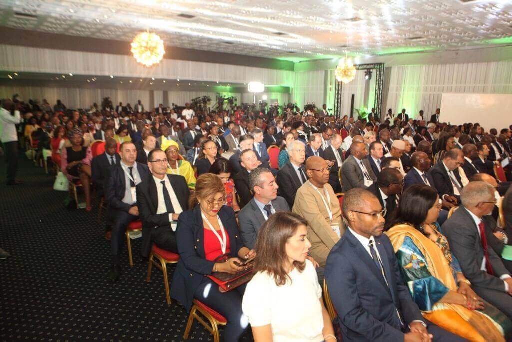 Le Smig passe à 75.000 fcfa (115 euros) en Côte-d’Ivoire - Une hausse ...