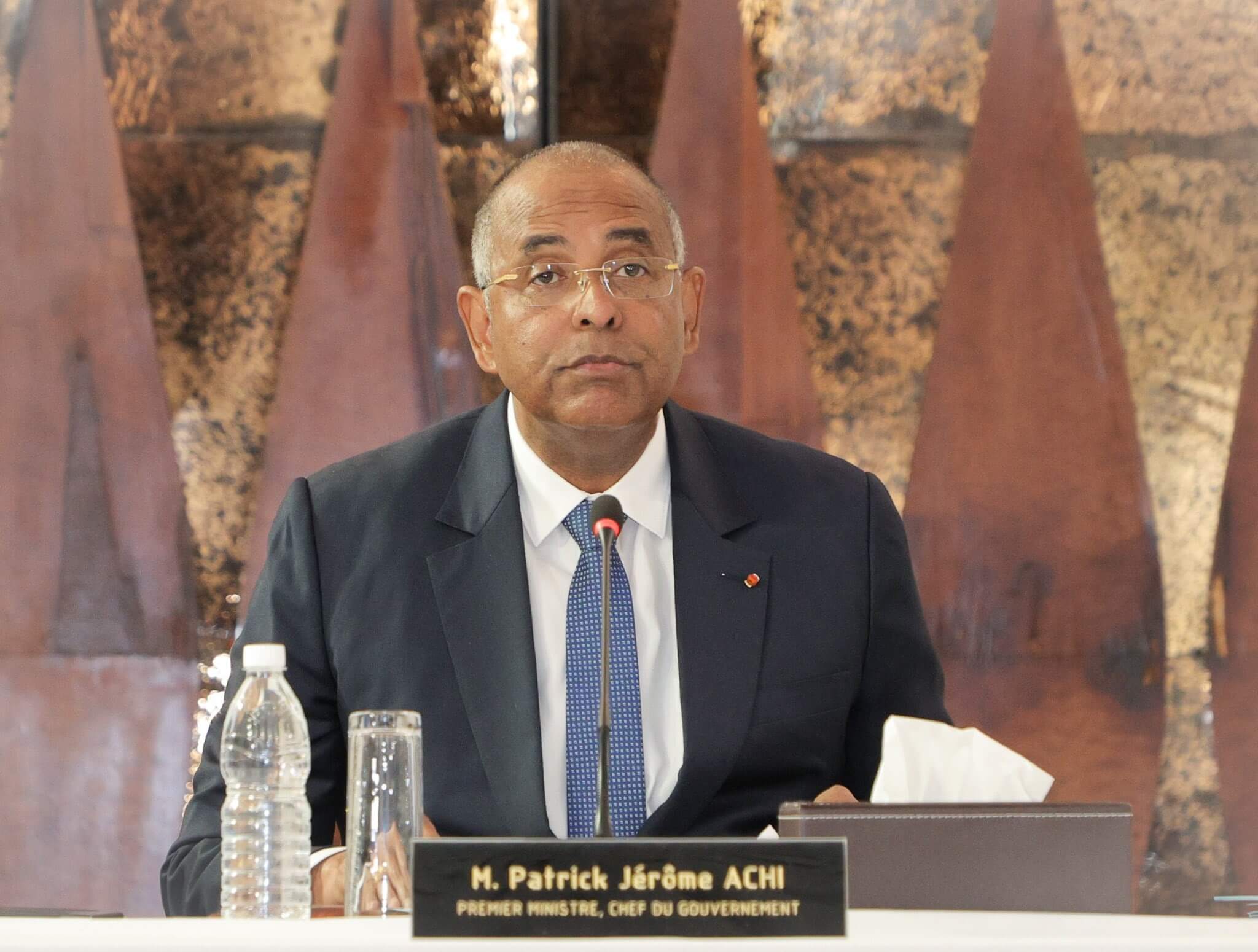 Coopération bilatérale - Le PM Achi en France pour solder des comptes ...