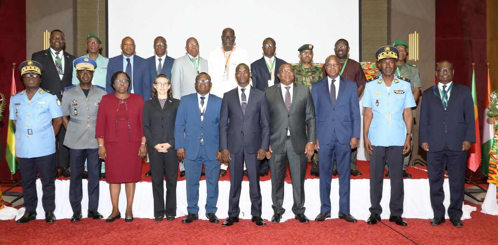 Sécurité/L'initiative d'Accra recommande des mesures urgentes et ...