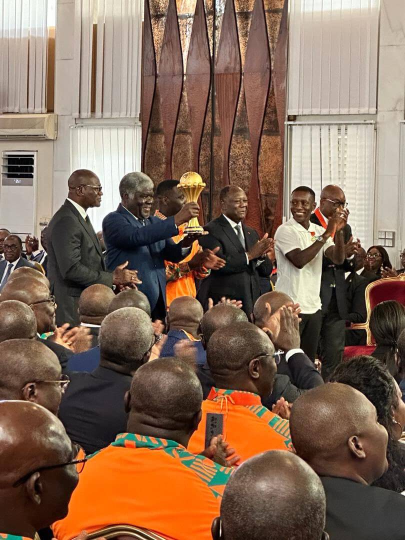 La Côte-d’Ivoire «gâte» Faé, son staff et ses joueurs 100 millions de ...