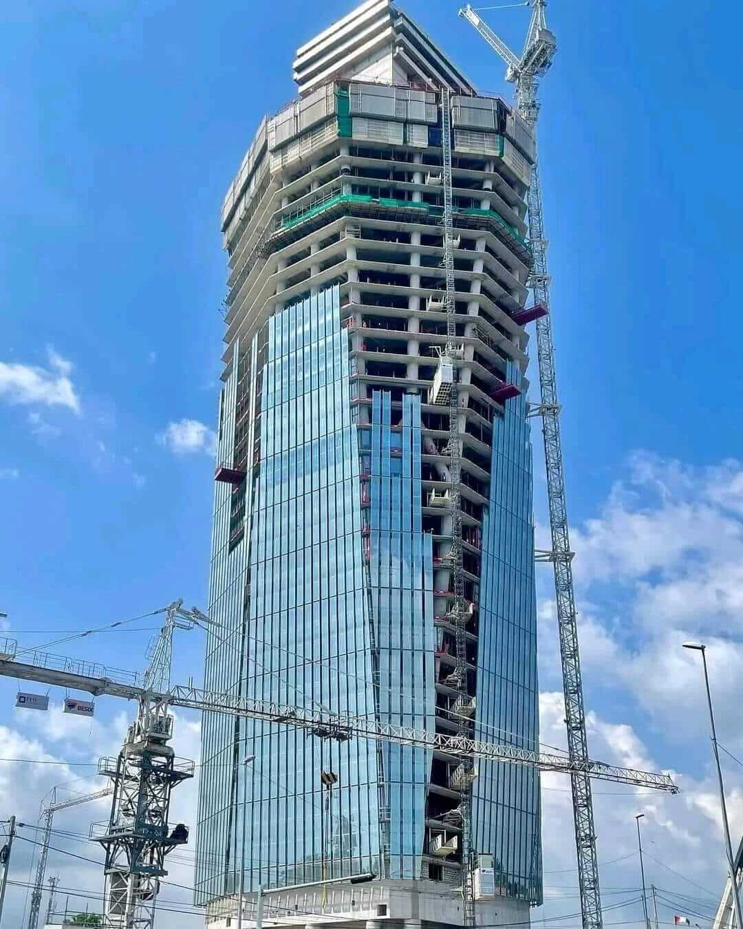 Grands projets / Bruno Koné lève enfin un coin du voile sur la Tour F - Dimensions, utilité ...