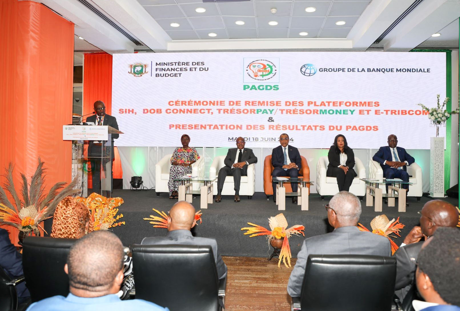 Digitalisation administrative: Des plateformes numériques remises à des ...