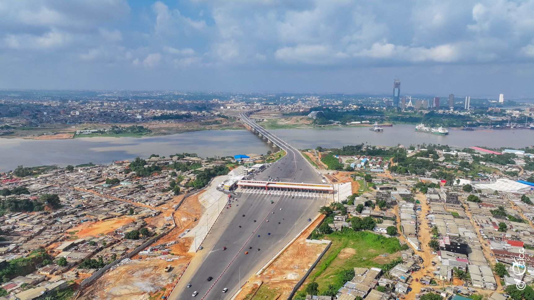 Mise en service officielle du poste à péage du 4e pont d'Abidjan - Connectionivoirienne