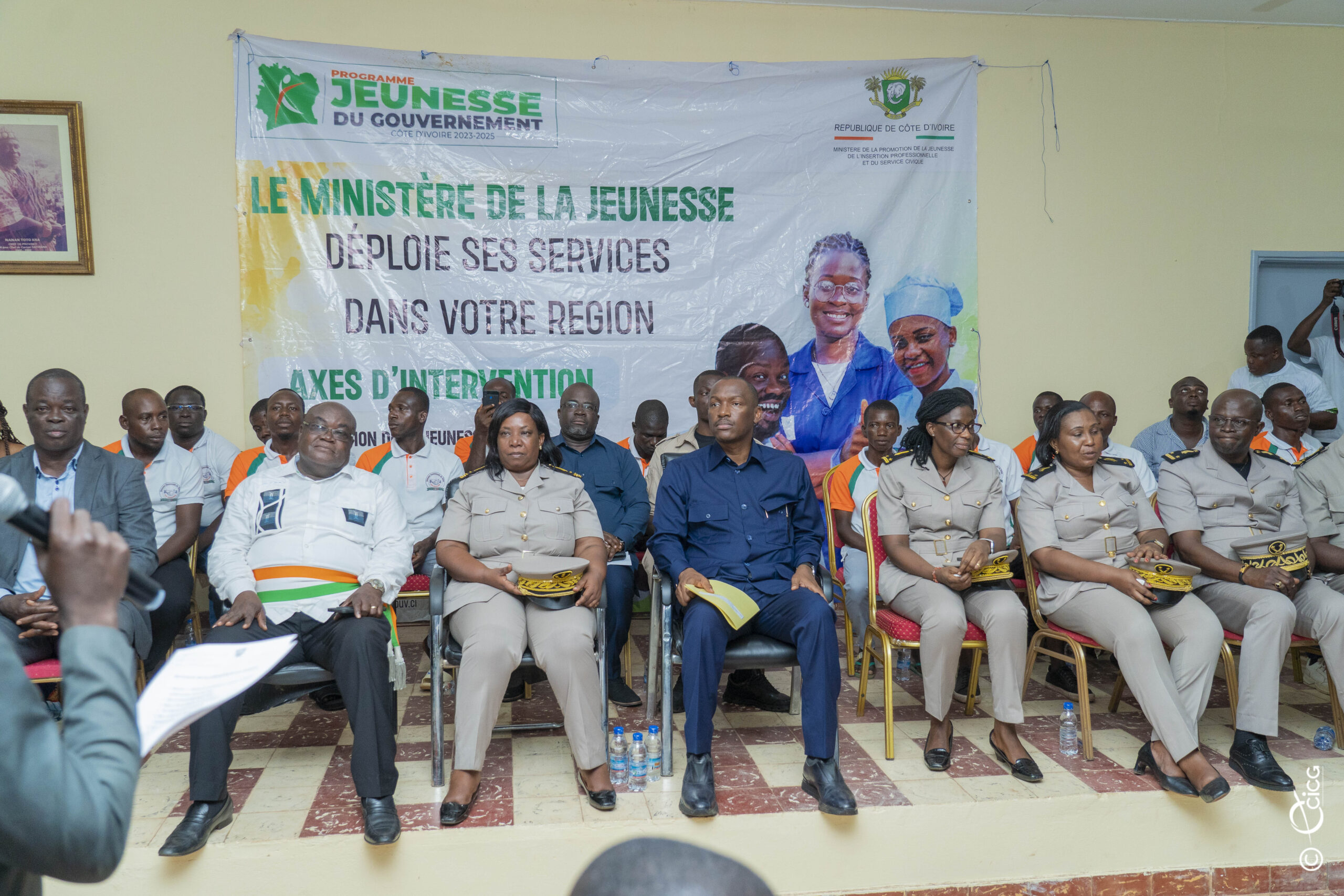 Région du Gbêkê: Le ministre Mamadou Touré échange avec la jeunesse de ...